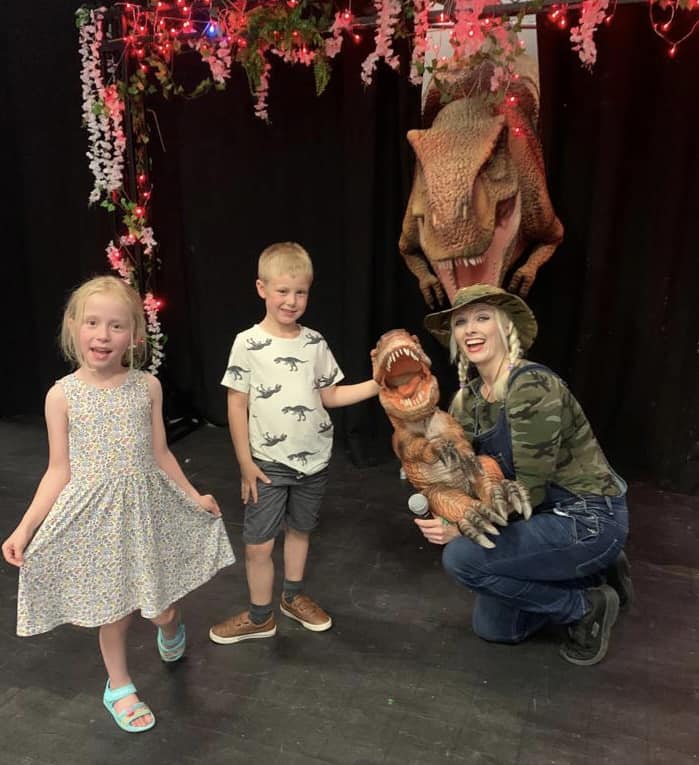 The Dinosaur Time Machine - magicalstoryelves